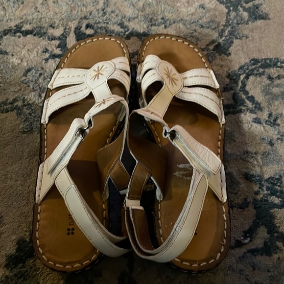 Naturalizer | Shoes | Naturalizer Sandals | Poshmark